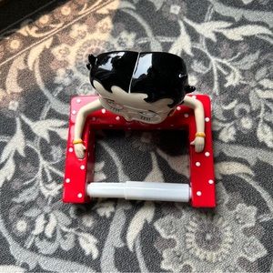 Betty Boop | Bath | New Vintage Betty Boop Toilet Paper Holder | Poshmark